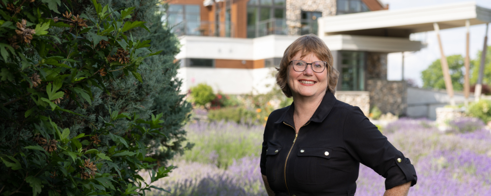 Unbottling Success: Suzanne Dajczak (LL.B. '87) parlays disability ...